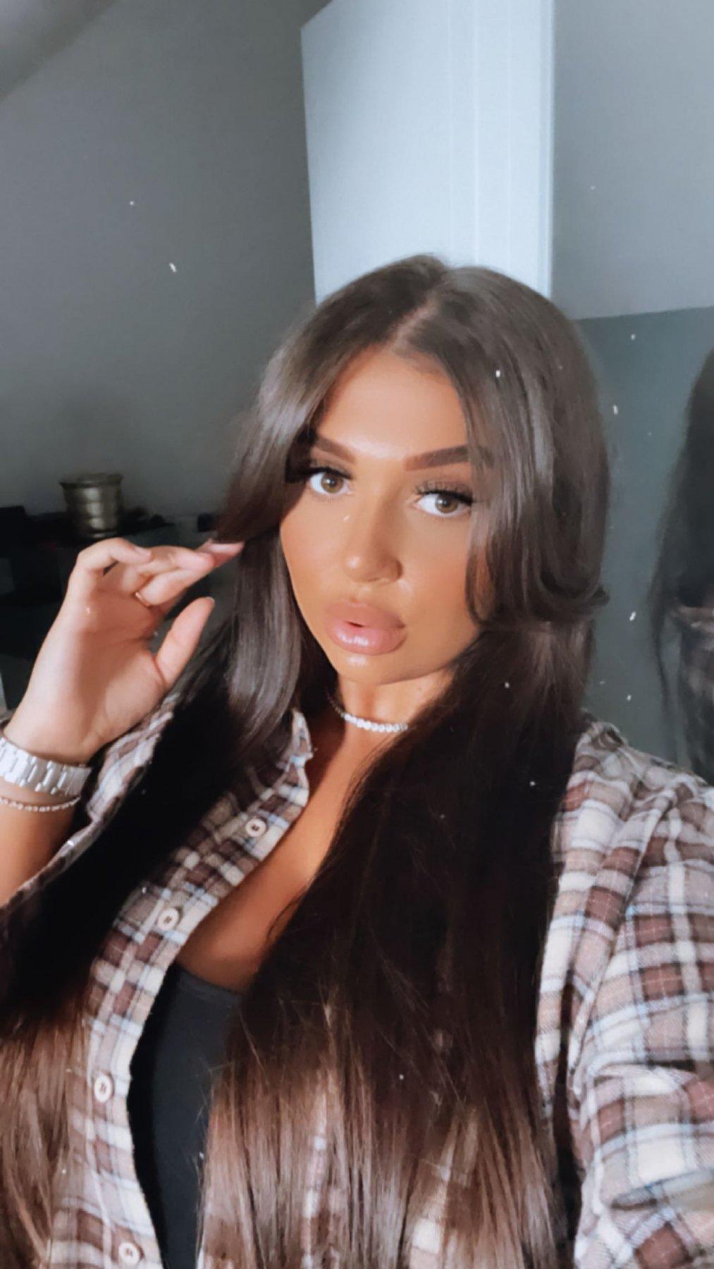 naughtybabeoxo Nude OnlyFans Leaks 13