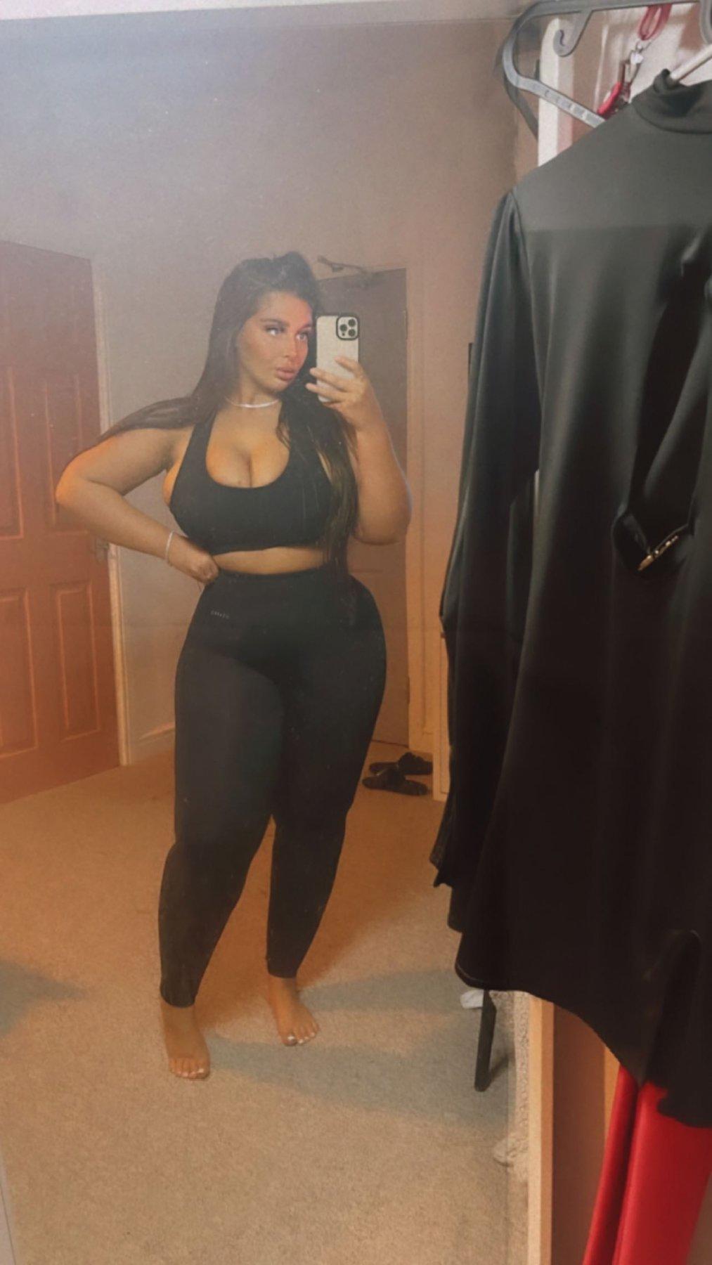 naughtybabeoxo Nude OnlyFans Leaks 35